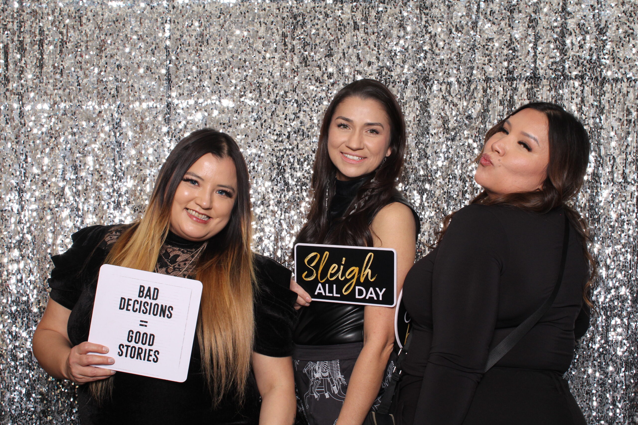 Red Pheasant Cree Nation's Christmas Gala 2023 - True North Photo Booth